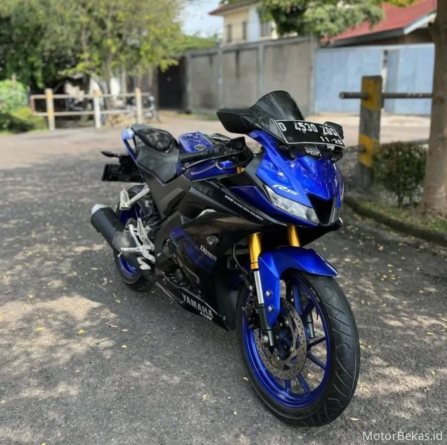 Motor bekas yamaha R15 sangat terawat