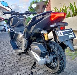Honda ADV 160 CBS Hitam Glossy Tahun 2024 Plat AB