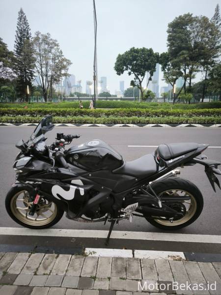 Yamaha R2 2015 Black