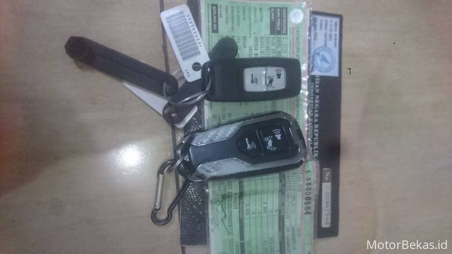 Honda ADV 160 ABS Tough Matte Red