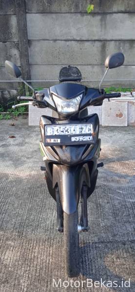 Honda Revo FI tahun 2015